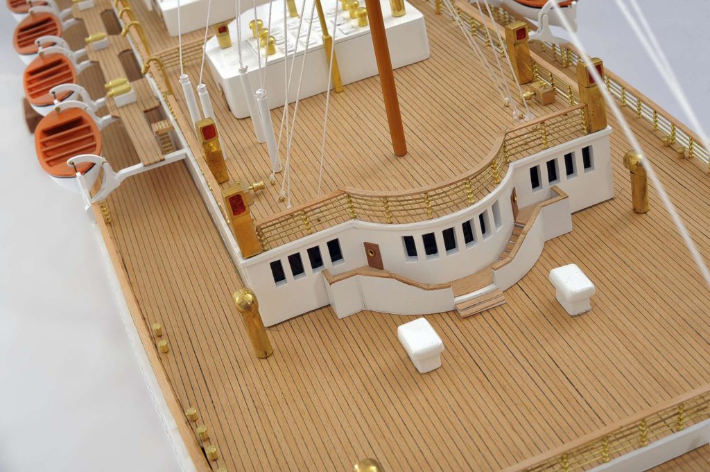 RMS Queen Mary Model Ship | Premier Ship Models US