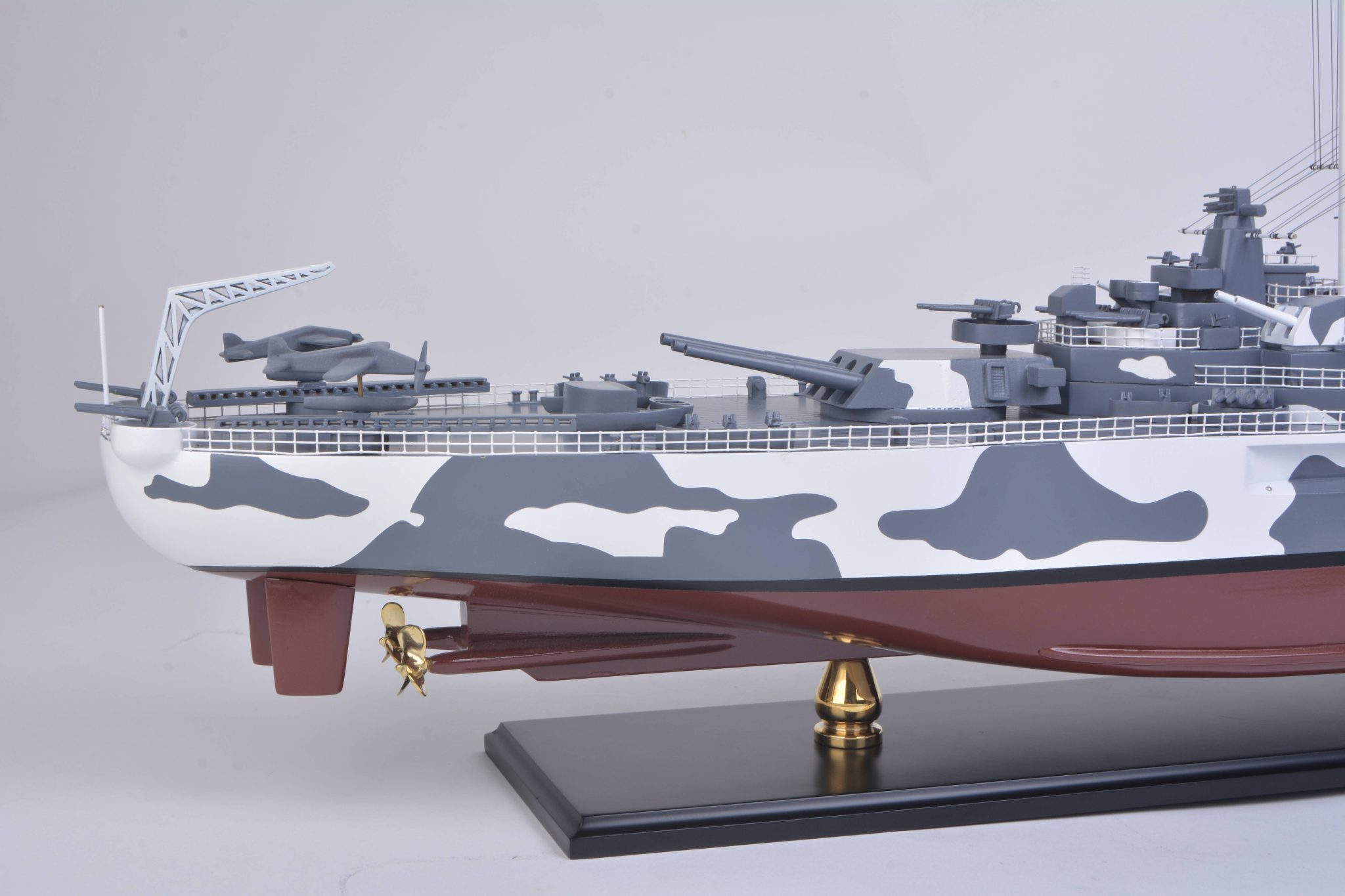 USS Alabama BB-60 Model Ship - OMH (B408) - US Premier ship Models